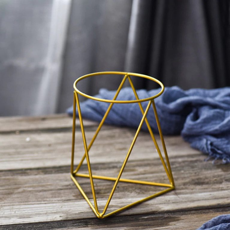 Geometric Flowerpot - YaasYaas